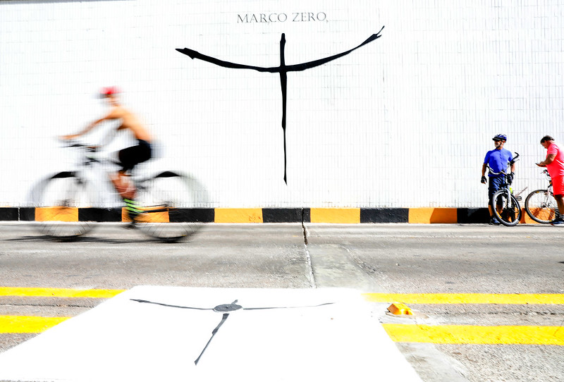 Marco Zero ganha iluminação especial para os 65 anos de Brasília ...